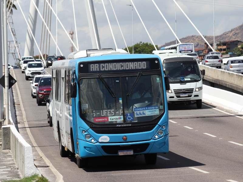 Alô, turista! Veja como comprar créditos para embarcar no Transcol - GVBus